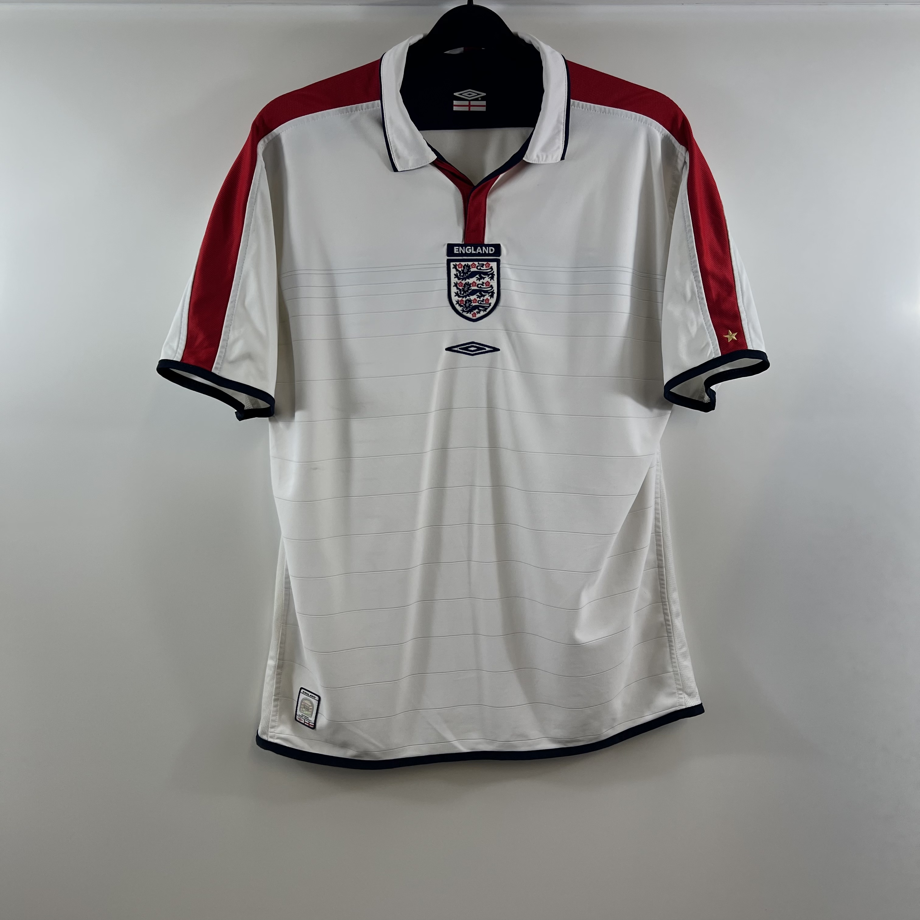 England Home Football Shirt 2003/05 Adults Large Umbro A536 – Historic Football Shirts